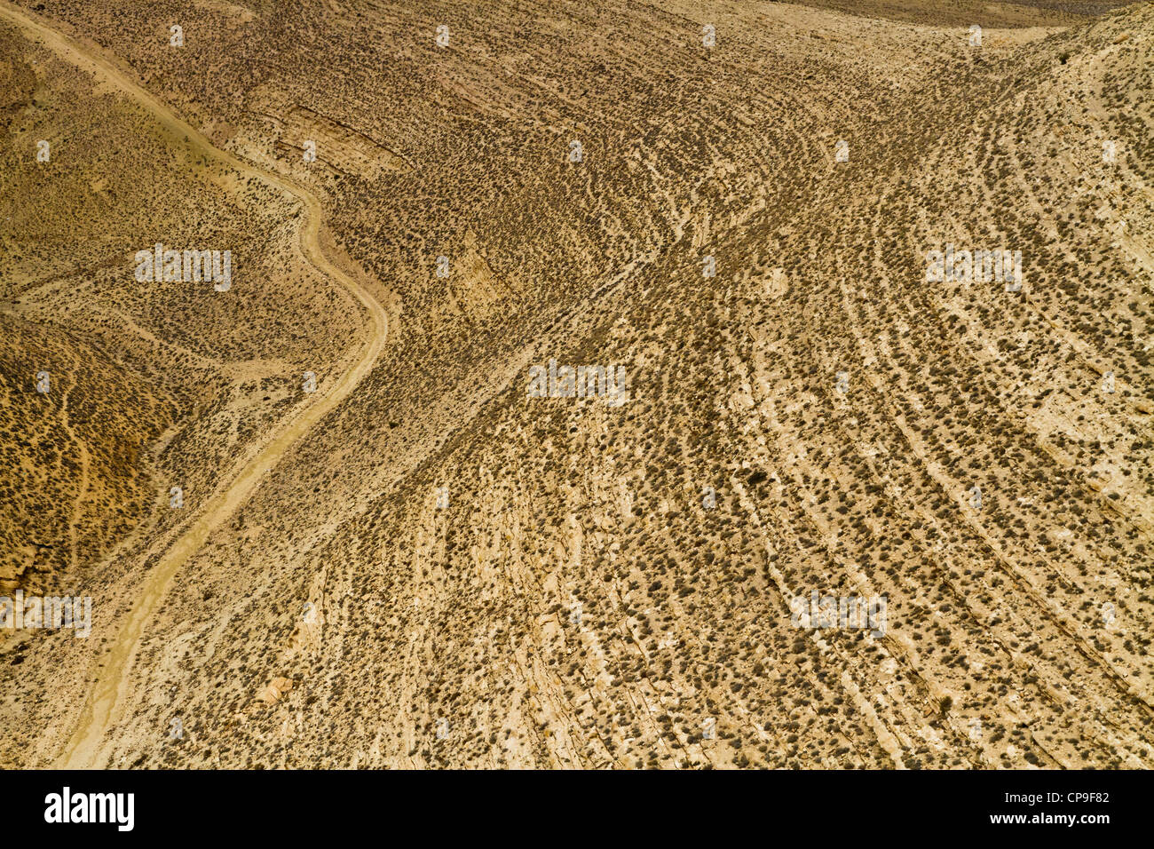 Jordan road in desert hi-res stock photography and images - Alamy
