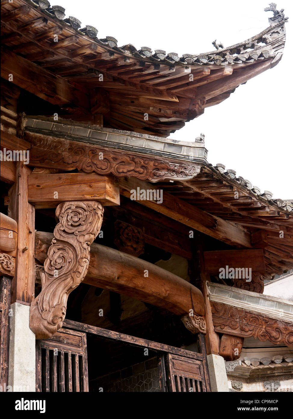 Wood facade. DunBen Hall. Tang Yue. Anhui. China Stock Photo - Alamy
