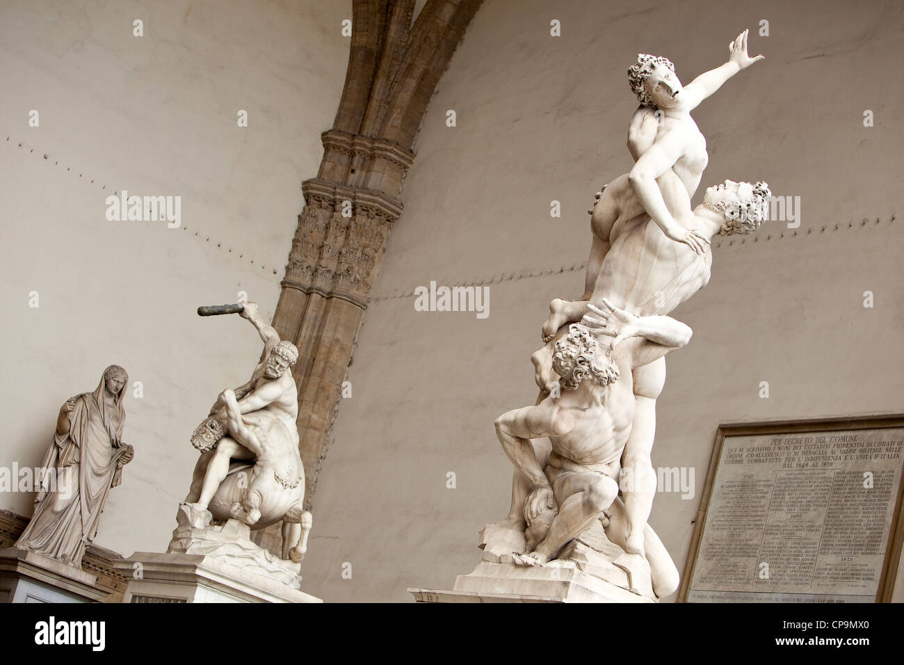 Statues in the historic Loggia dei Lanzi Stock Photo - Alamy
