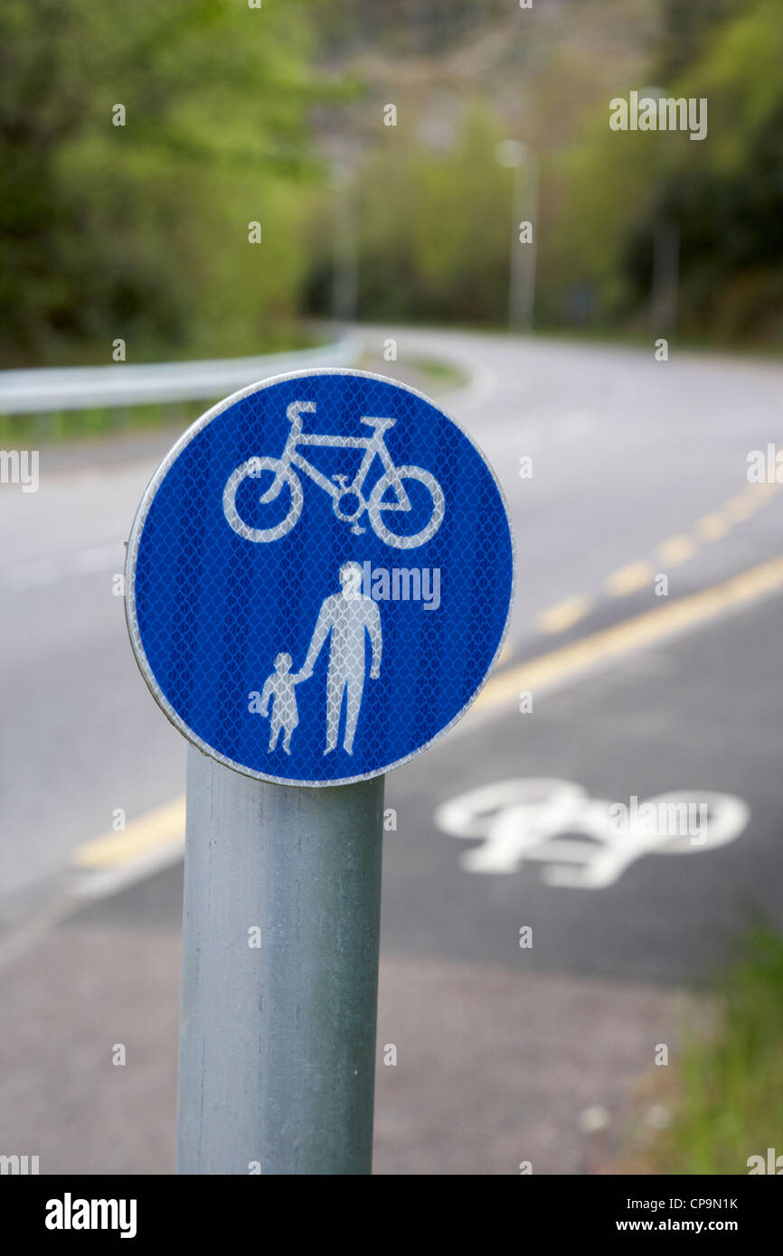 Cycle path uk lane hi-res stock photography and images - Alamy