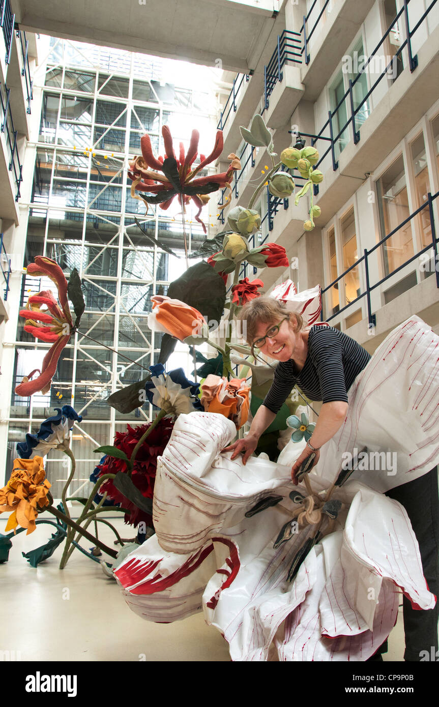 Statue Of Linda High Resolution Stock Photography and Images - Alamy