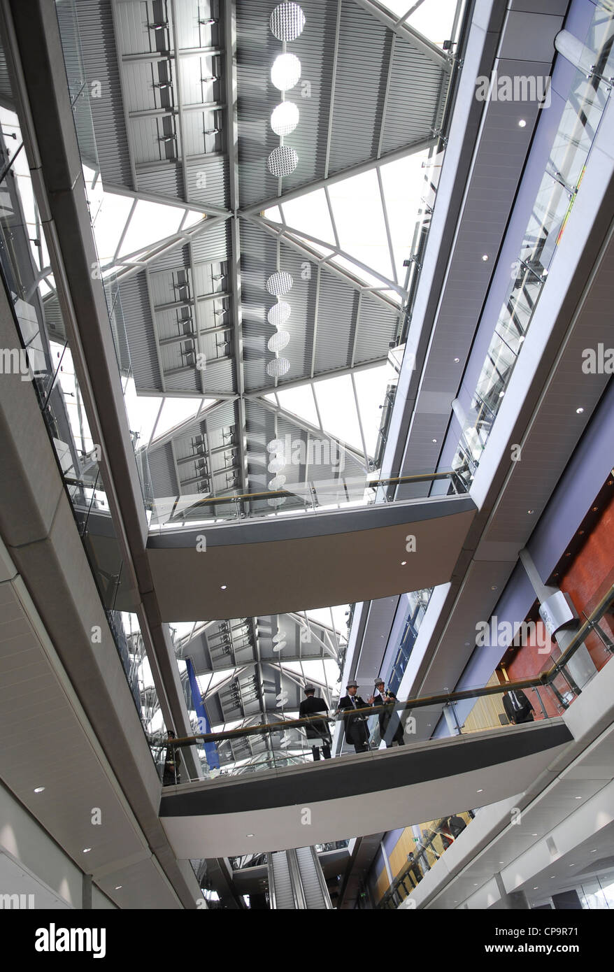 Royal ascot racecourse hi-res stock photography and images - Alamy