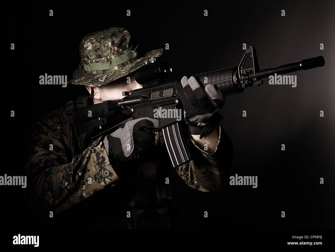 Soldier white background man gun hi-res stock photography and images ...