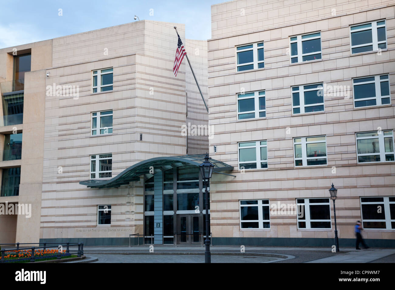 American embassy architecture hi-res stock photography and images - Alamy