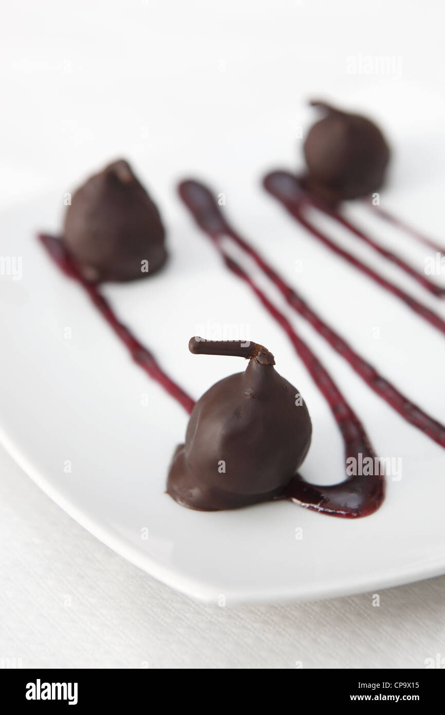 Bombón de chocolate hi-res stock photography and images - Alamy
