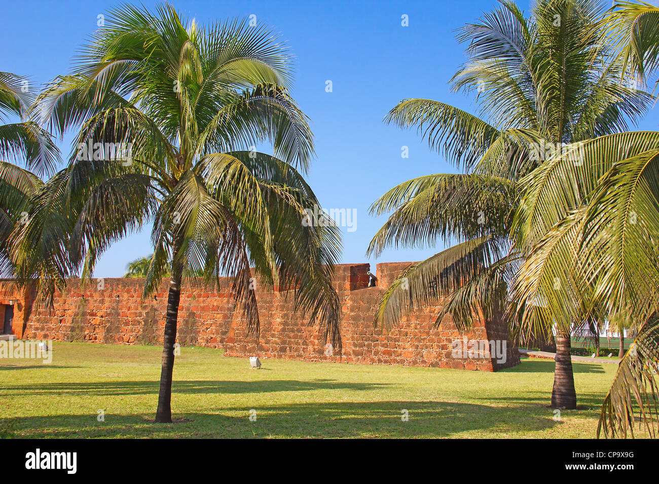 Old portugese fort in Maputo, Mozambique Stock Photo - Alamy