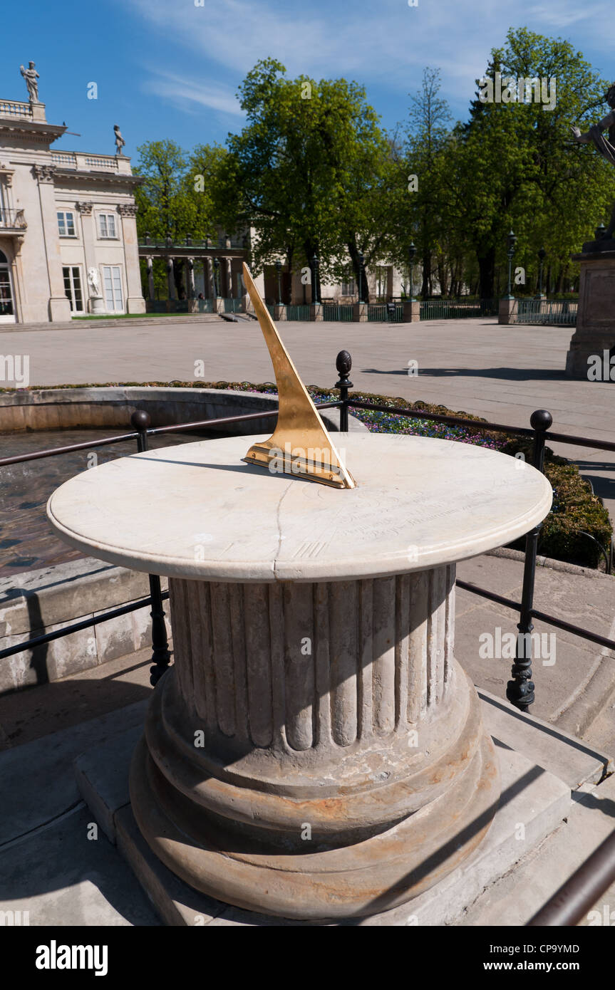 Sun_clock hi-res stock photography and images - Alamy