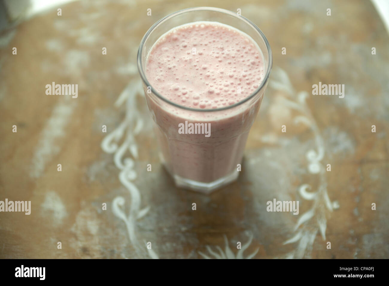 Strawberry Yogurt, strawberry shake, organic strawberry, yogurt in ...