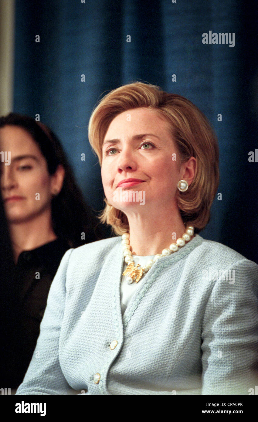 Hillary clinton 1998 hi-res stock photography and images - Alamy