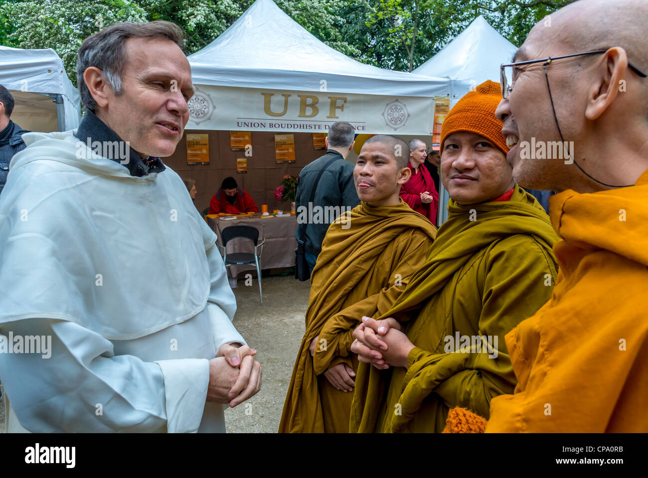 People from different cultures europe hi-res stock photography and ...