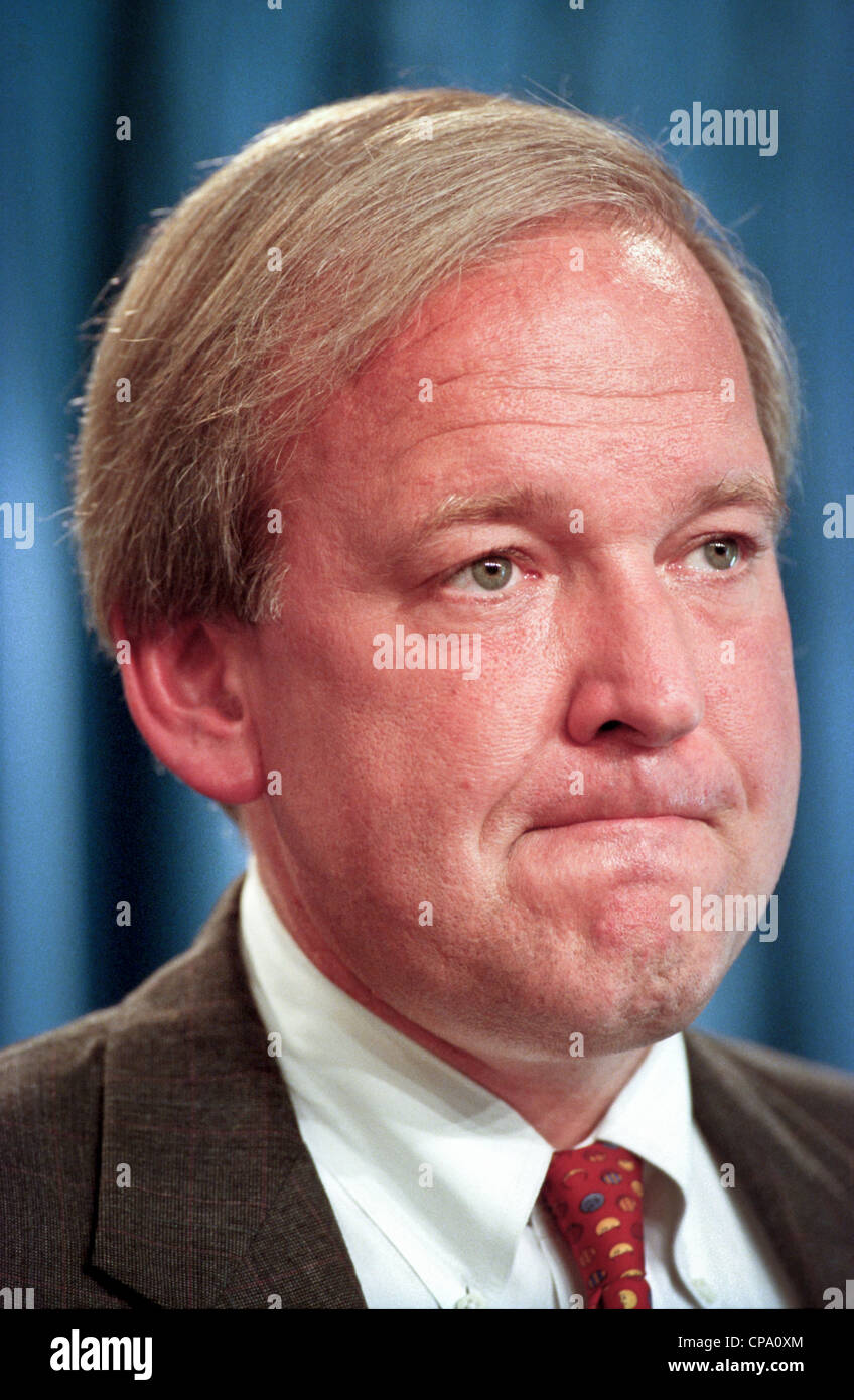 White House spokesman Michael McCurry during a briefing to the media in ...