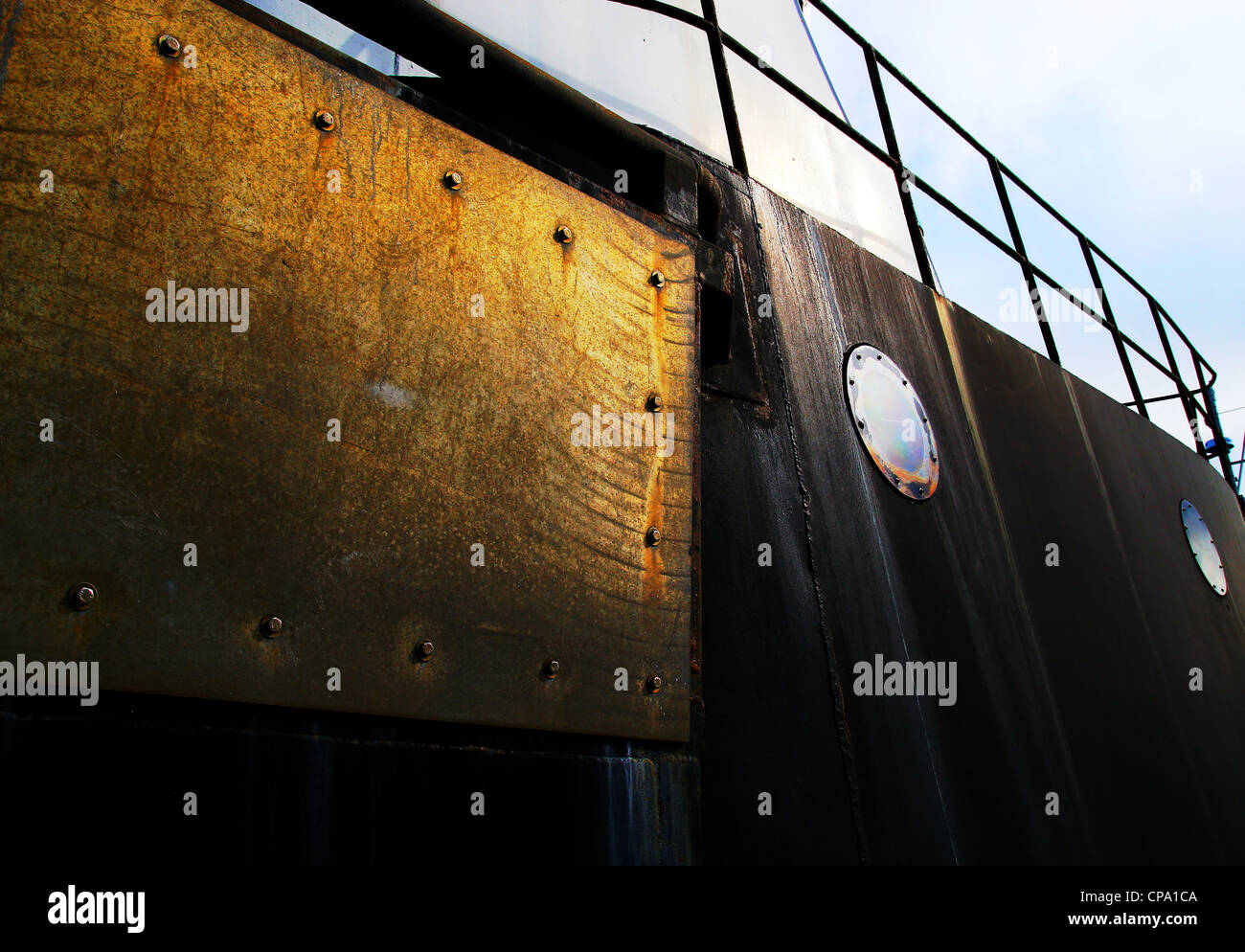 Shiny ship hi-res stock photography and images - Alamy