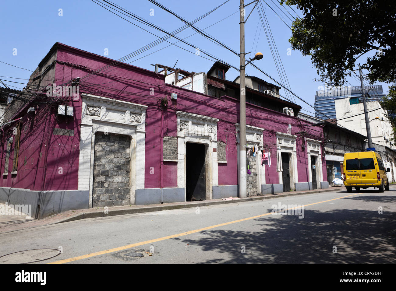 Pink painted building hi-res stock photography and images - Alamy