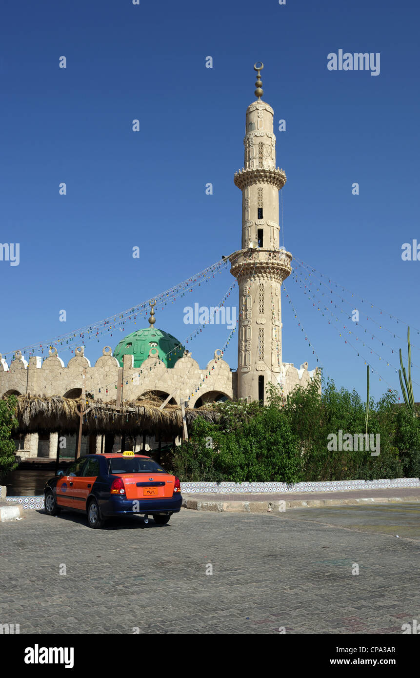 Mosque in the resort town on the Red Sea Hurghada, Egypt, Africa Stock ...