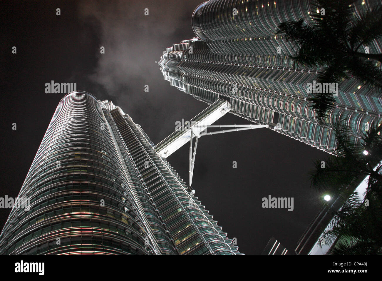 The Patronas Towers, Twin Towers, Kuala Lumpur, Malaysia at night Stock ...