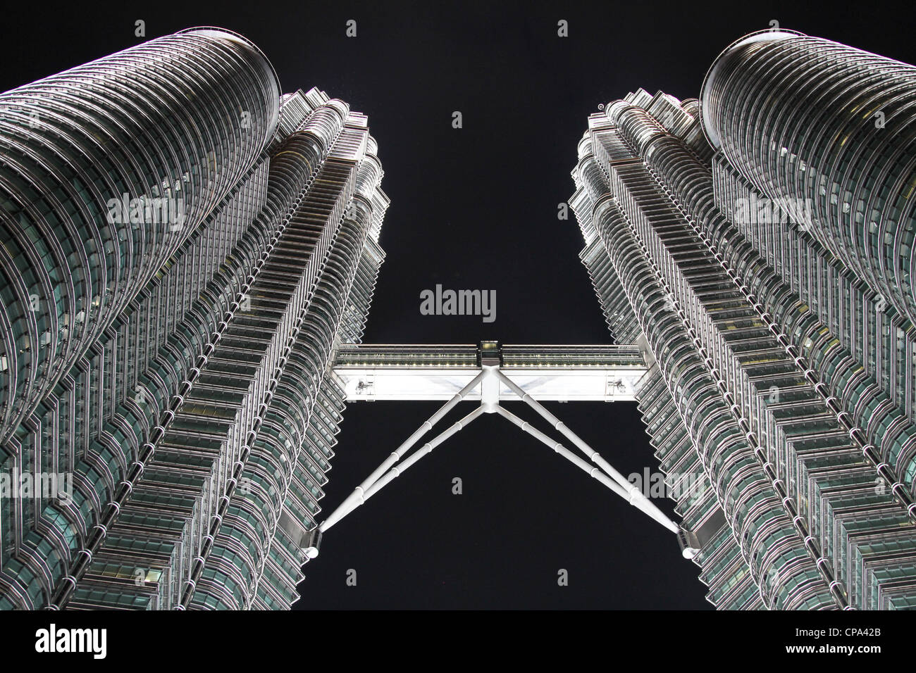The Patronas Towers, Twin Towers, Kuala Lumpur, Malaysia at night Stock ...