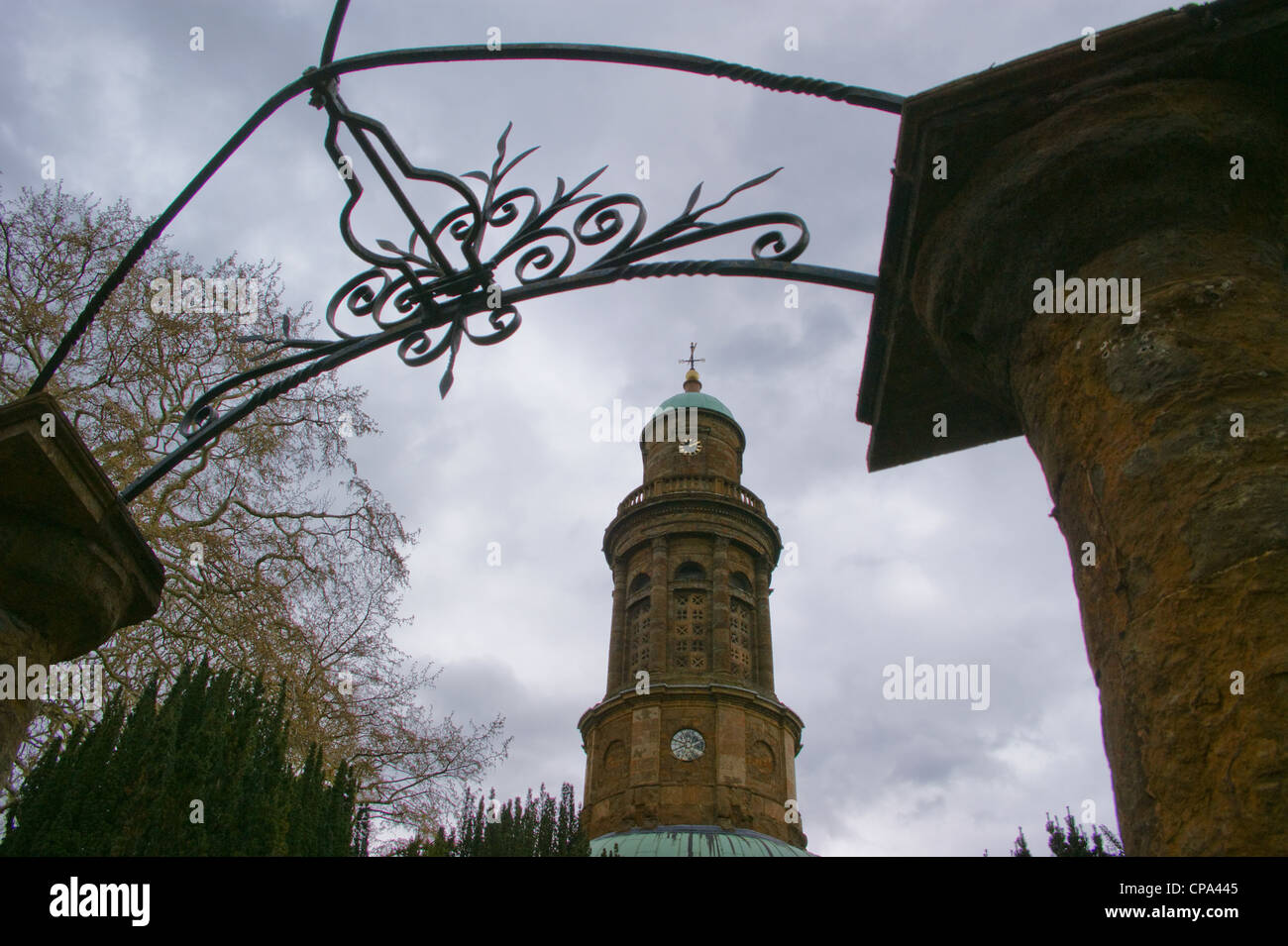 St mary's church banbury hi-res stock photography and images - Alamy