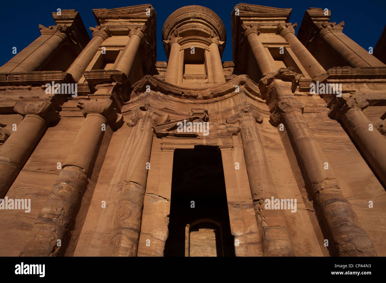 Al batra hi-res stock photography and images - Alamy