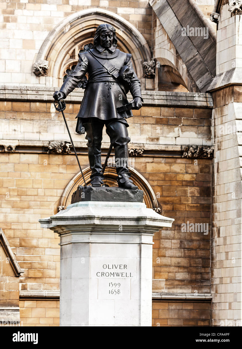 Statue of Oliver Cromwell outside the Palace of Westminster, London ...