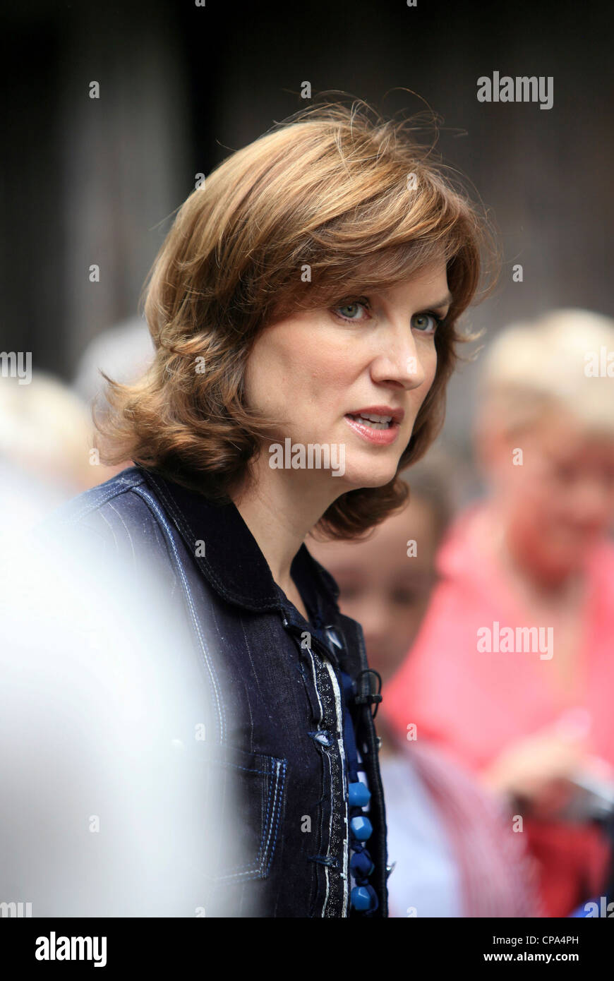 Fiona bruce hi-res stock photography and images - Alamy