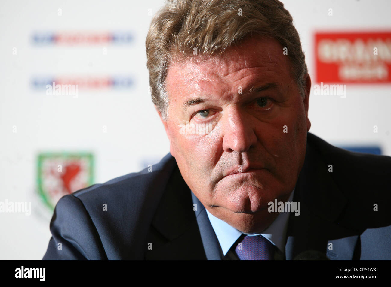 John Toshack announces his retirement as manager of The Wales national ...