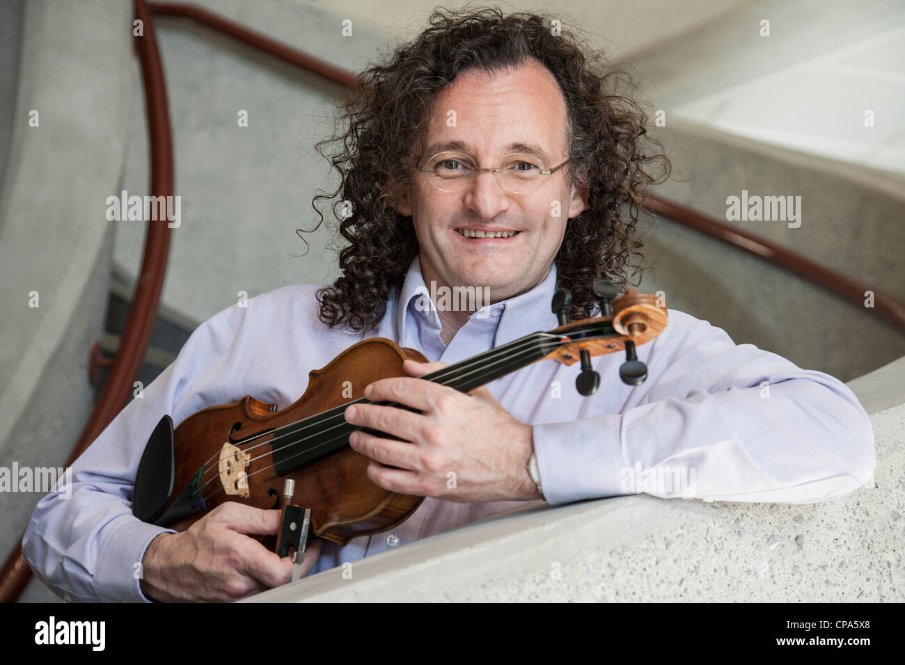 Martin hayes hi-res stock photography and images - Alamy
