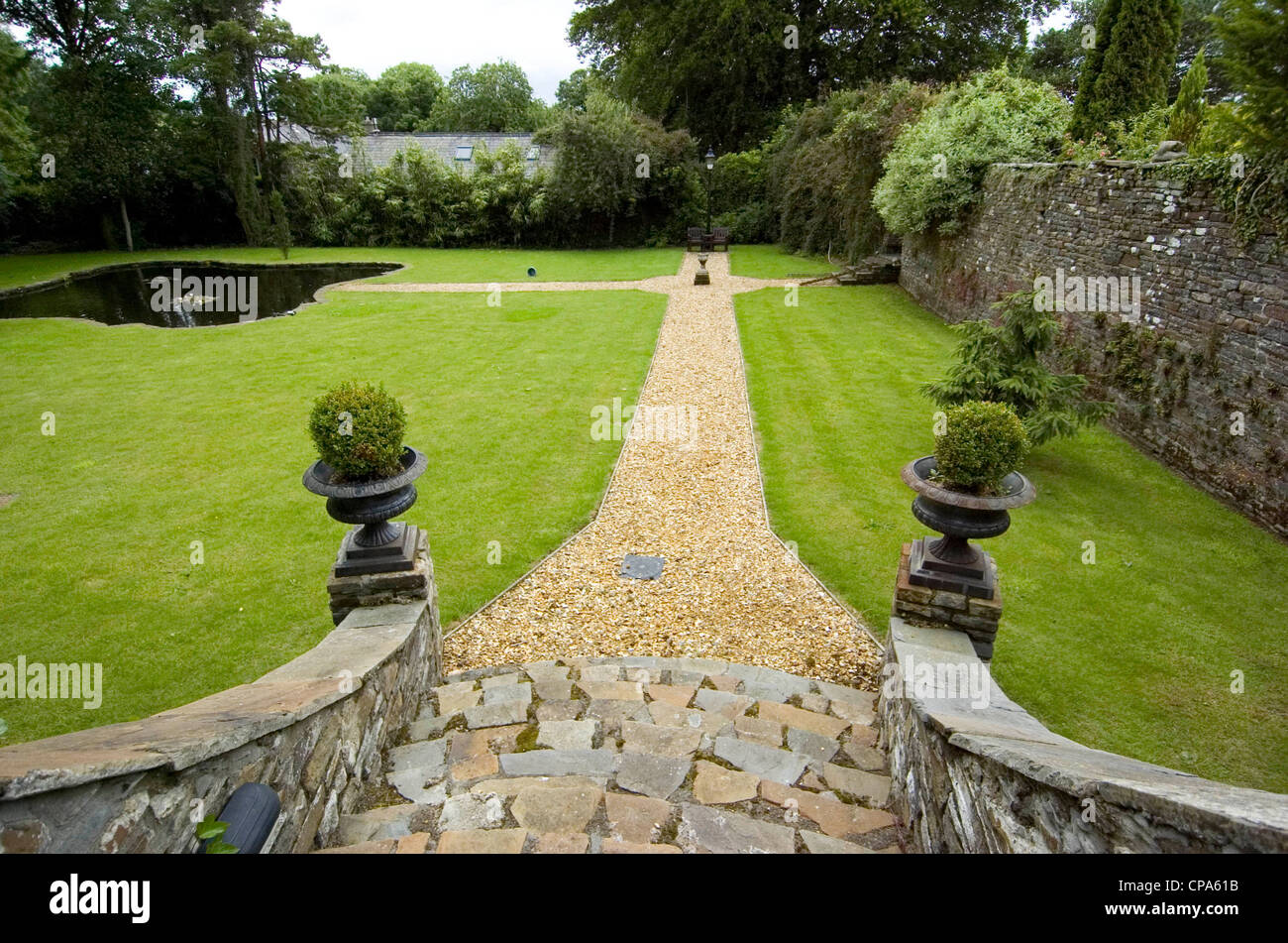 Plas cilybebyll french style mansion hi-res stock photography and ...