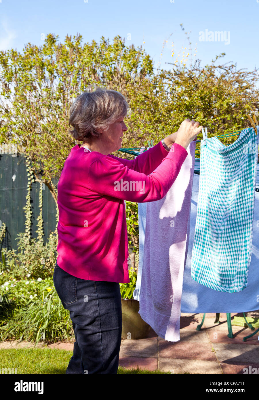 Windy day washing line hi-res stock photography and images - Alamy