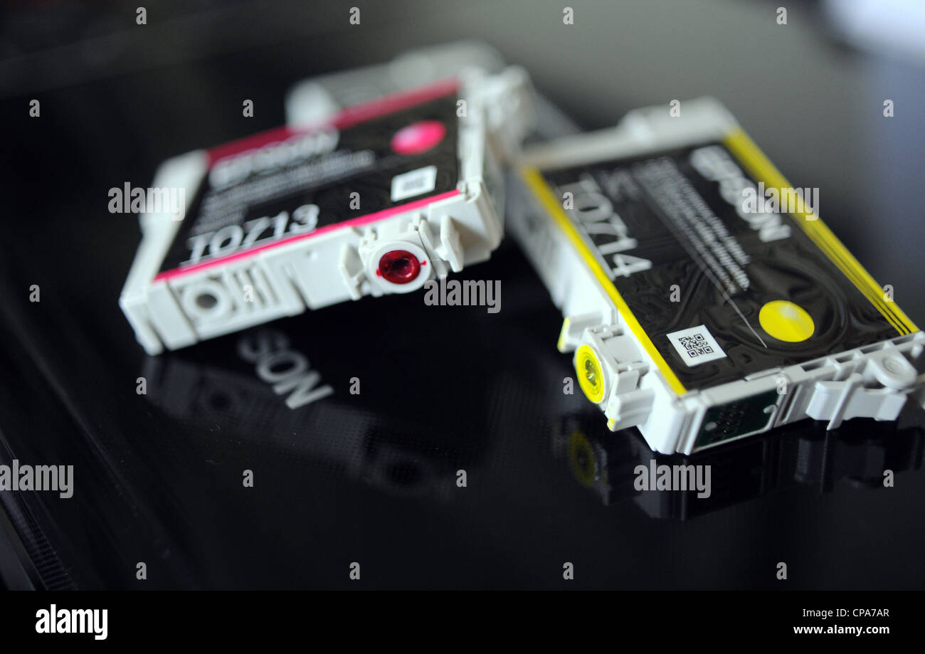 Empty cartridges hi-res stock photography and images - Alamy