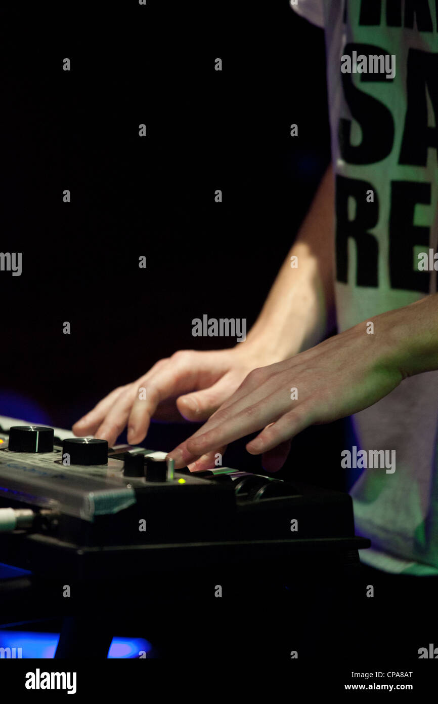 Electric keyboards hi-res stock photography and images - Alamy