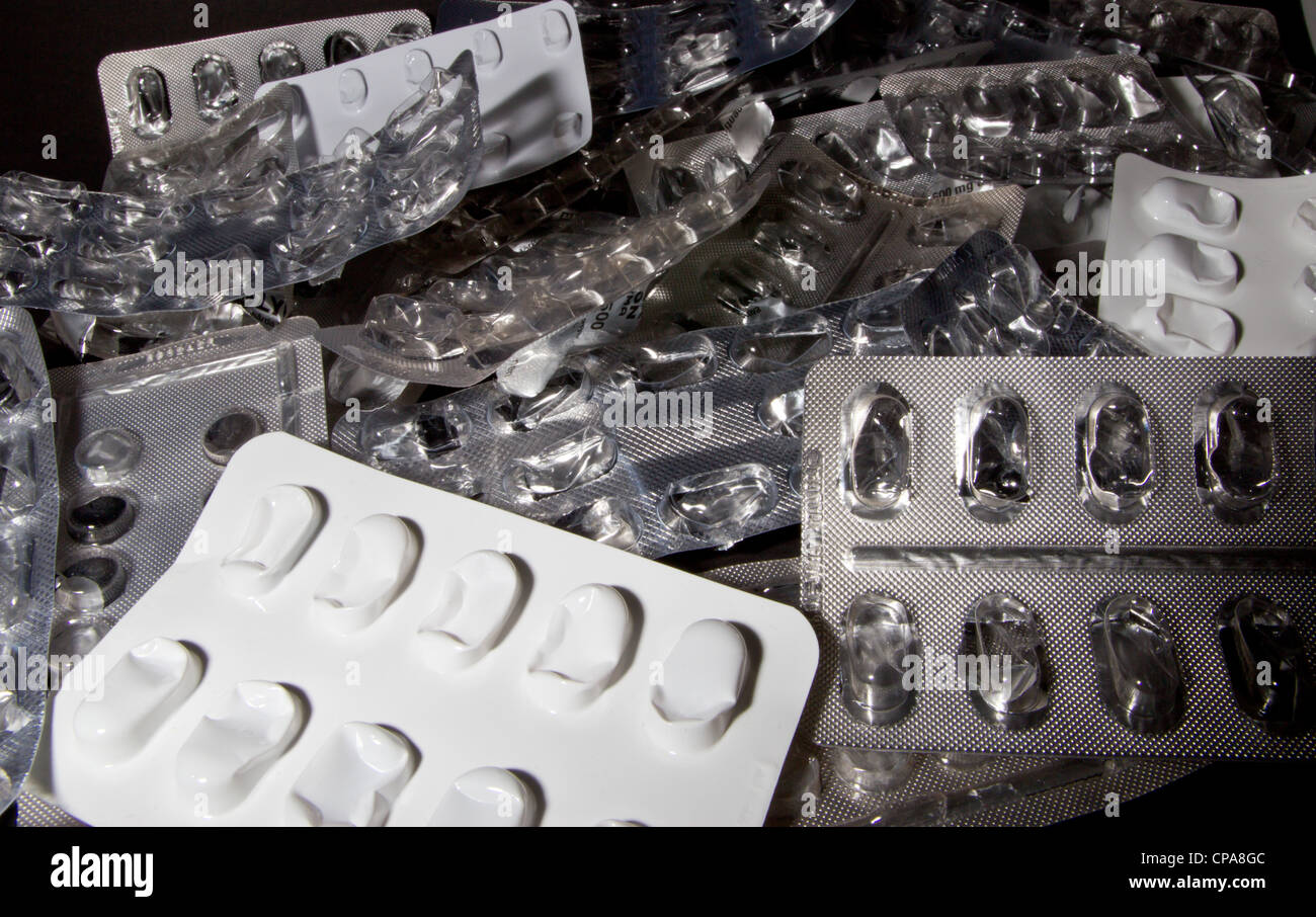 empty medicine containers Stock Photo - Alamy