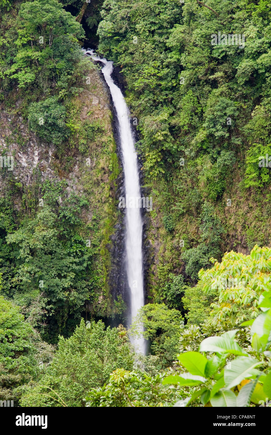 La fortuna waterfall costa rica hi-res stock photography and images - Alamy