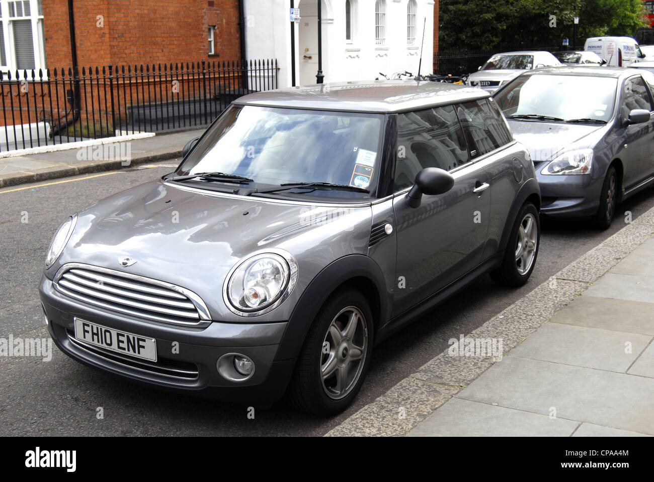 Grey mini cooper hi-res stock photography and images - Alamy