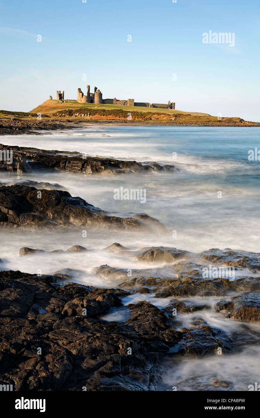 Dunstanburgh castle hi-res stock photography and images - Alamy