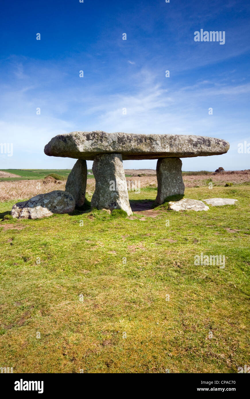 Lanyon quoit standing stones hi-res stock photography and images - Alamy