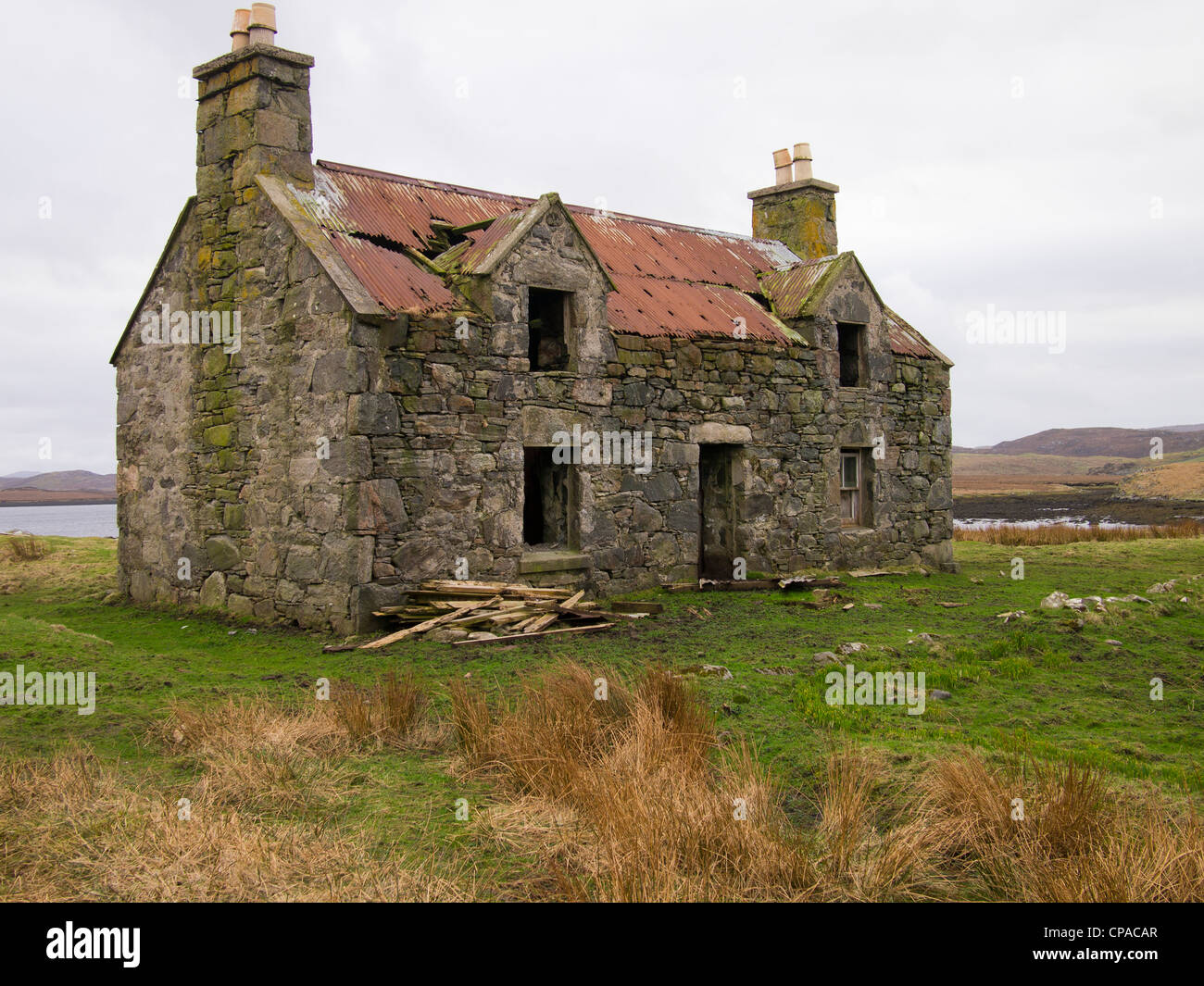 Abandoned croft house isle lewis hi-res stock photography and images ...