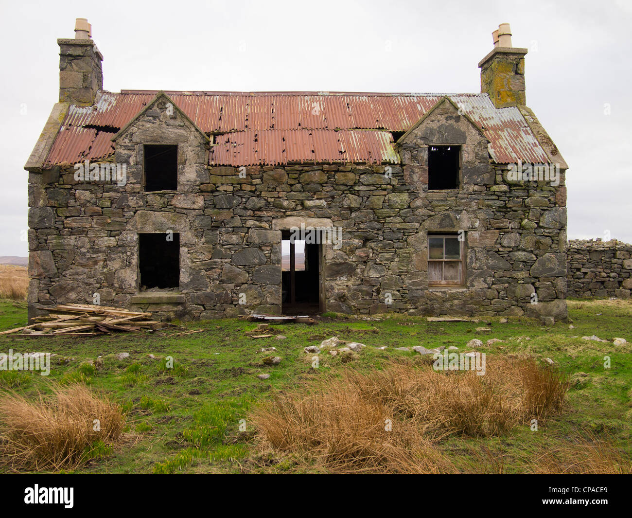 Abandoned croft house isle lewis hi-res stock photography and images ...