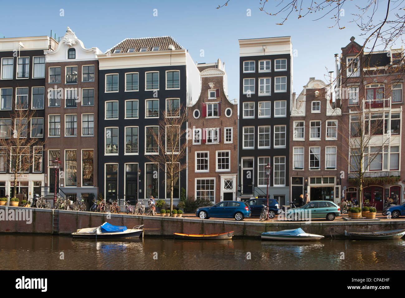 Row houses along hi-res stock photography and images - Alamy