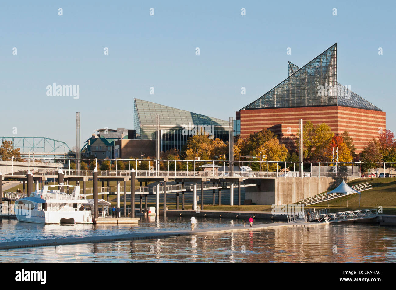Tennessee chattanooga river scenic hi-res stock photography and images ...