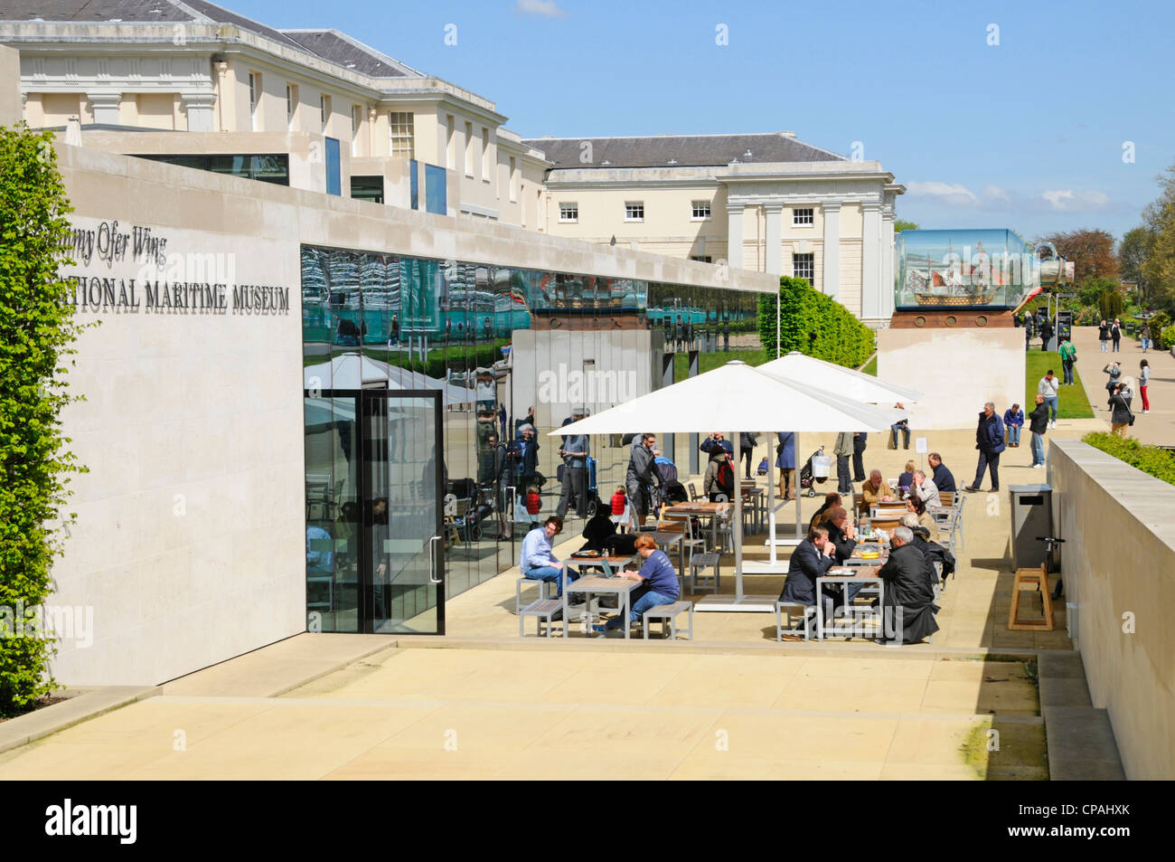 Cafe british museum london hi-res stock photography and images - Alamy