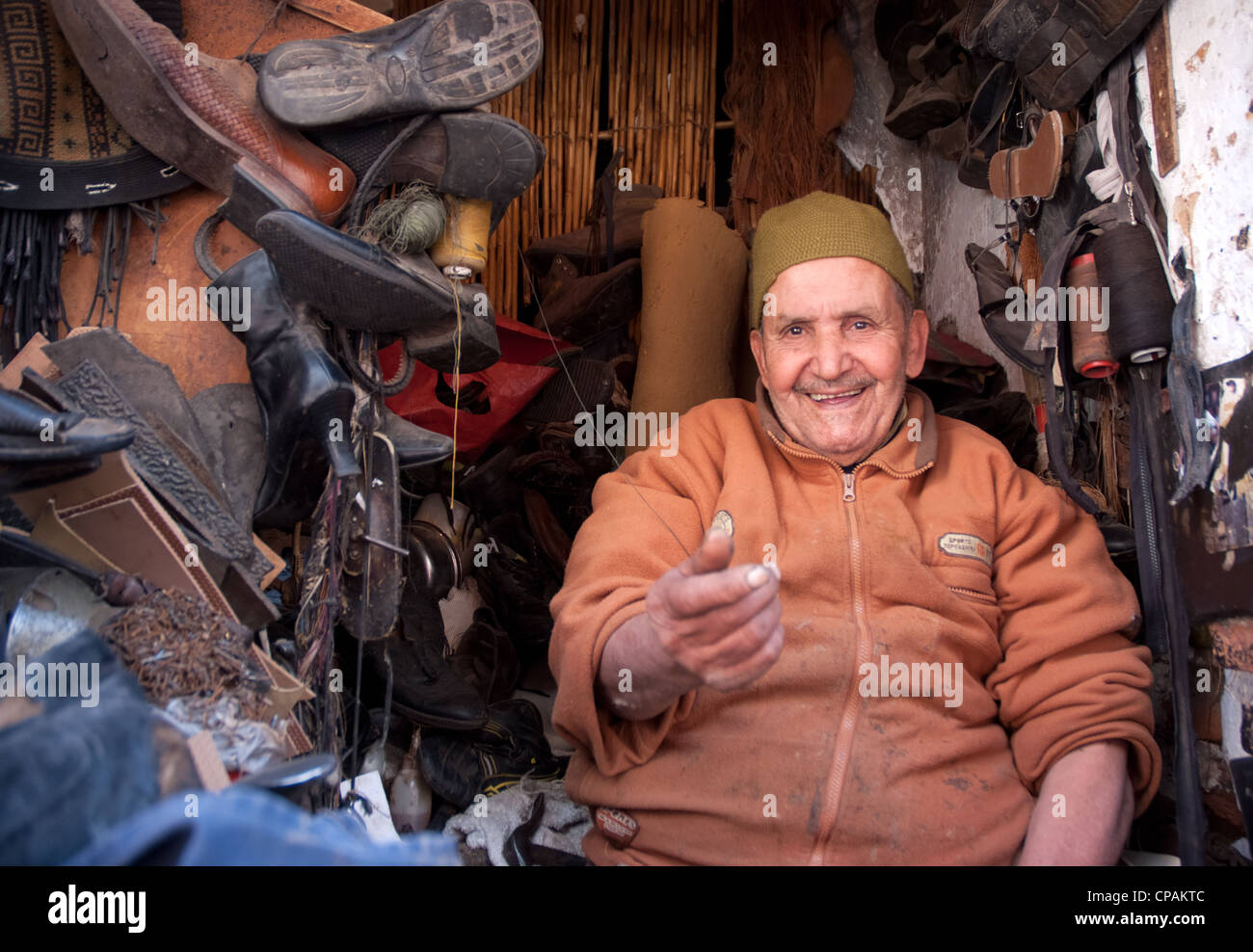 Old moroccan man hi-res stock photography and images - Alamy