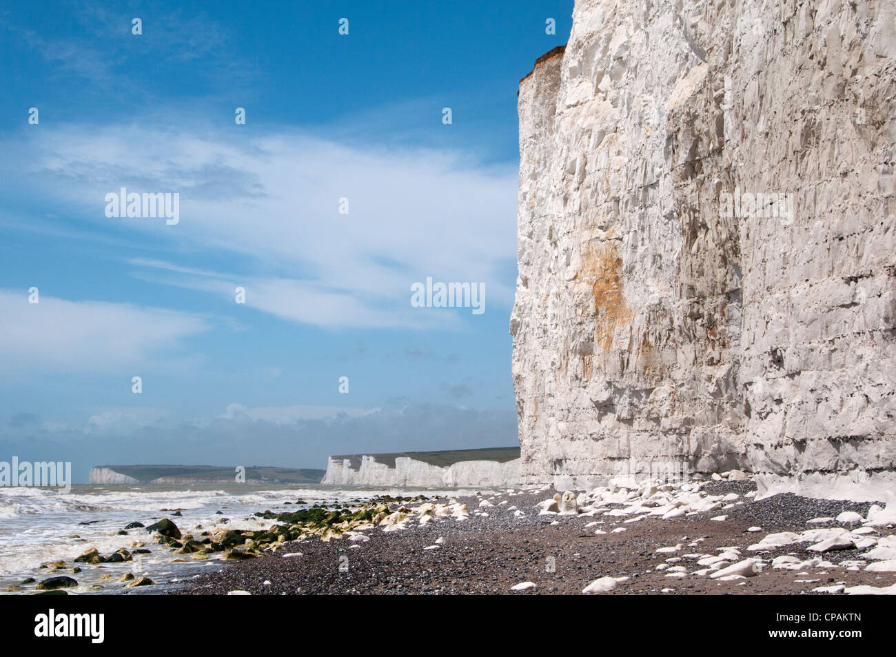 White cliffs erosion hi-res stock photography and images - Alamy