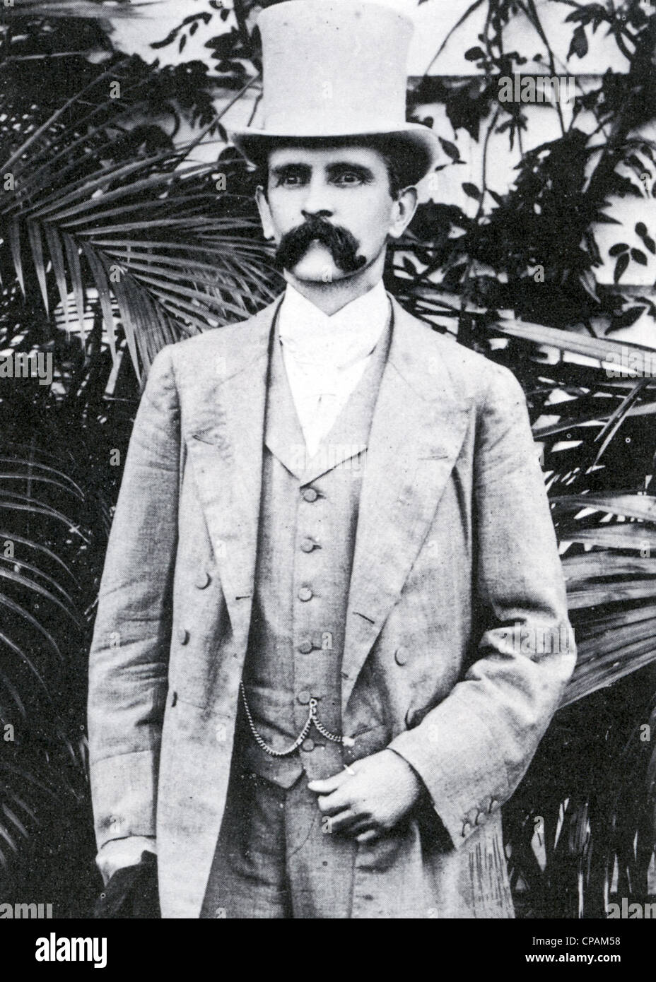 FREDERICK LUGARD, 1st Baron Lugard (1858-1945) British colonial ...