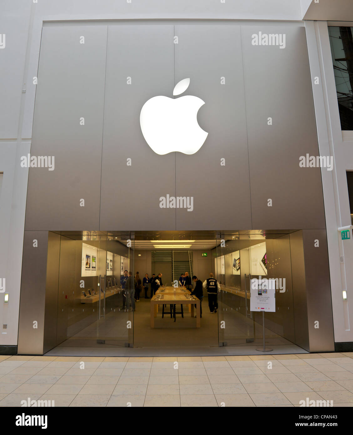 Midsummer place milton keynes hi-res stock photography and images - Alamy