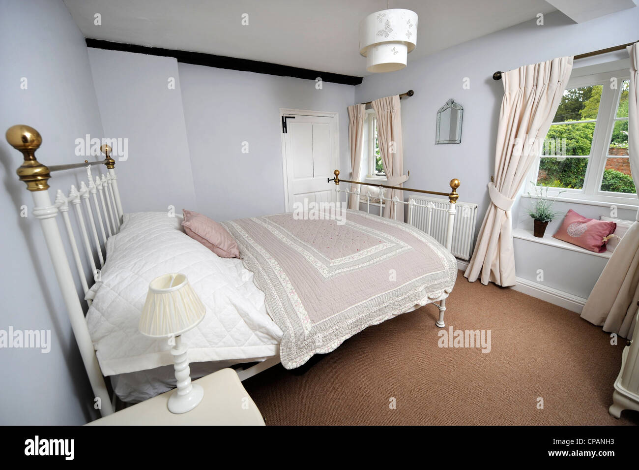 Country Cottage Beds