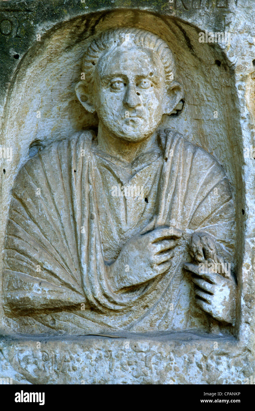 Syria, Damascus, National Museum, statue Stock Photo - Alamy