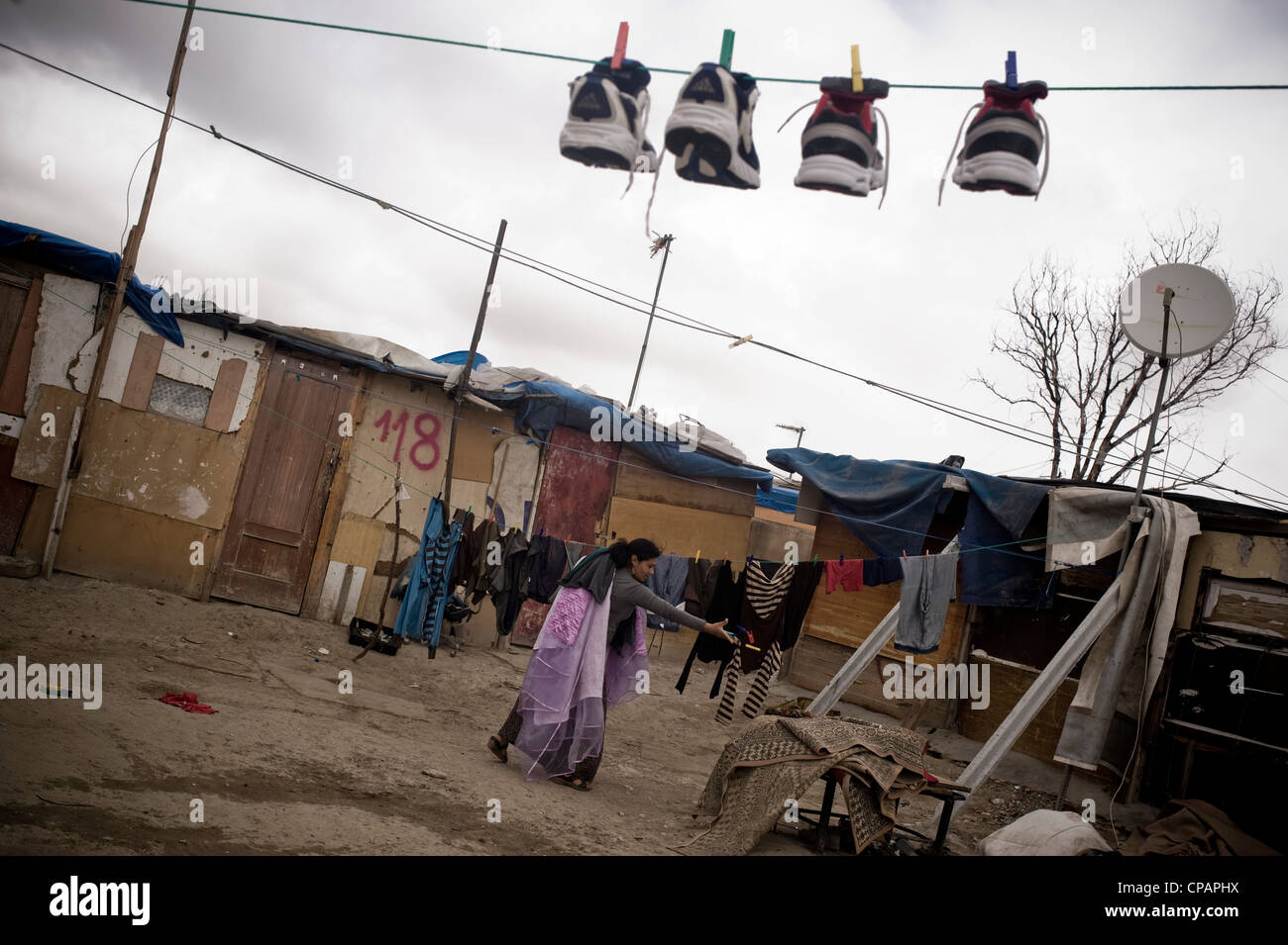 Rumanian gypsy shanty town of El Gallinero near Madrid, Spain. romanian ...