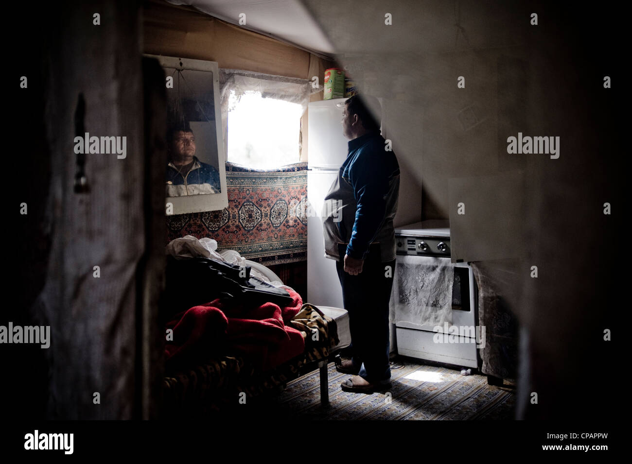 Rumanian gypsy shanty town of El Gallinero near Madrid, Spain. romanian ...