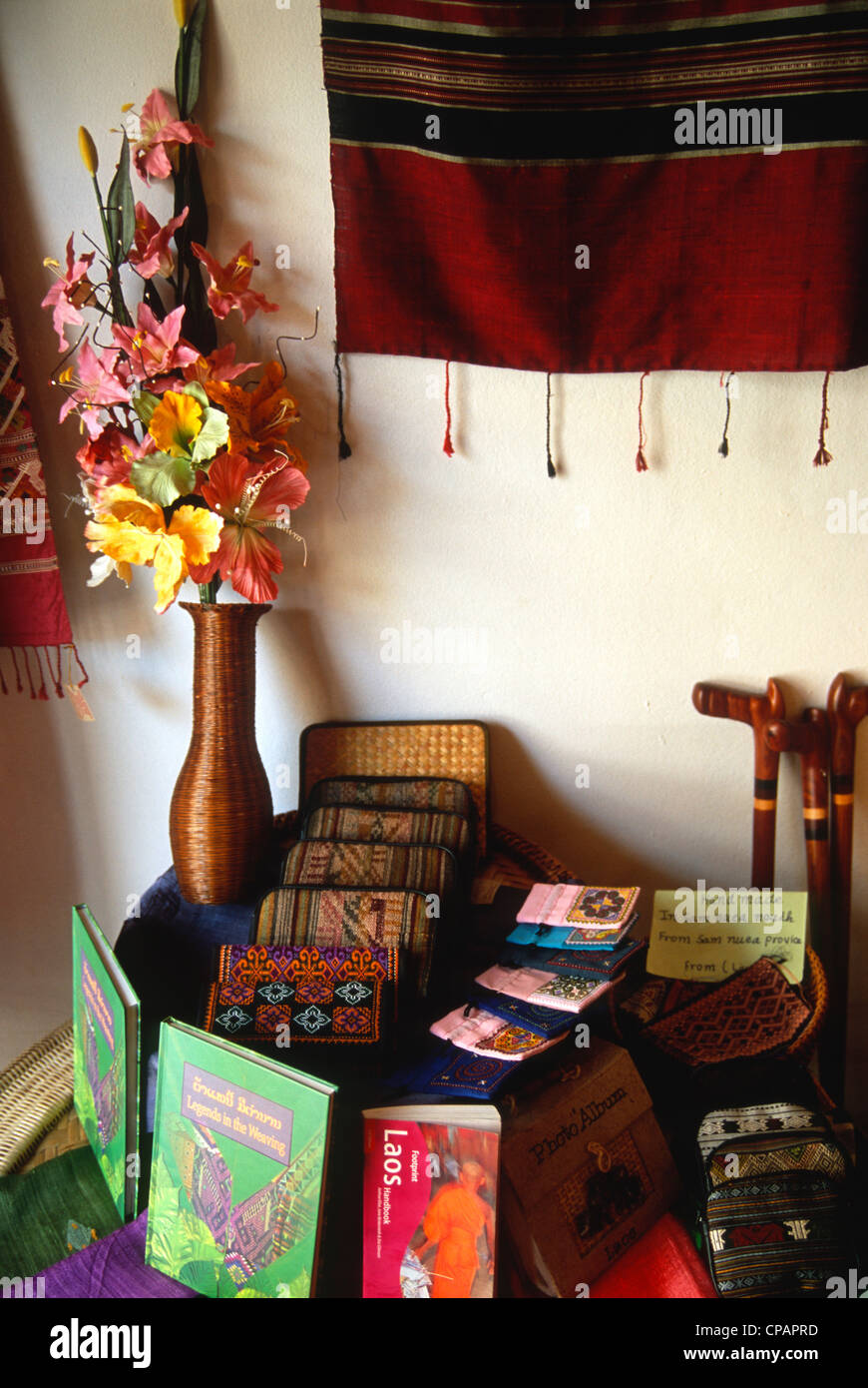 Laos, Vientiane, handicraft shop Stock Photo - Alamy