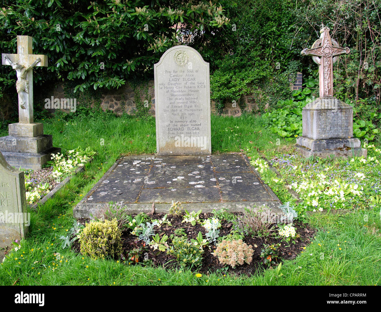 Grave of Edward Elgar and his wife, UK Stock Photo - Alamy